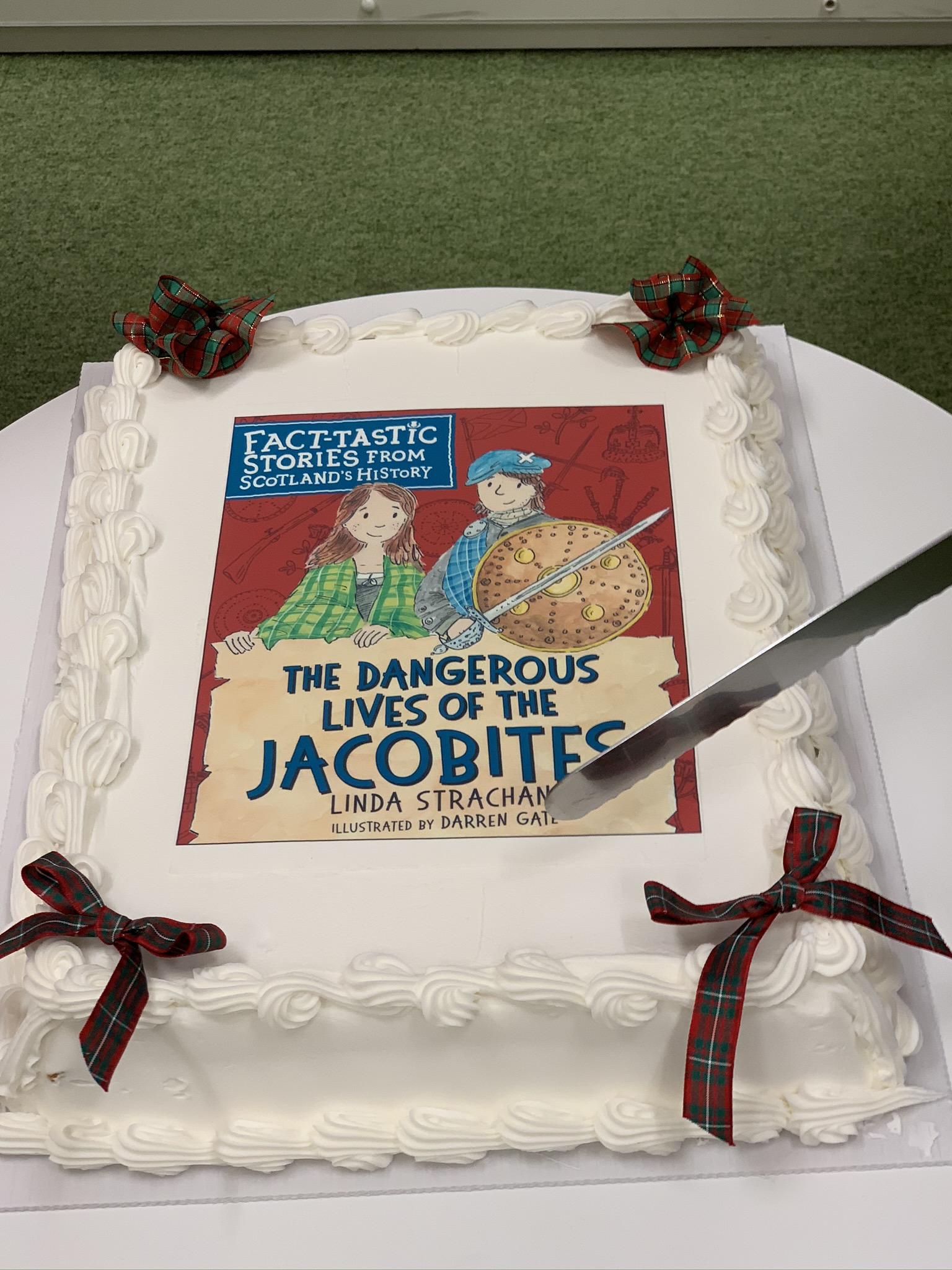 Linda Strachan » Blog Archive » A JACOBITE BOOK LAUNCH – White Cockades ...